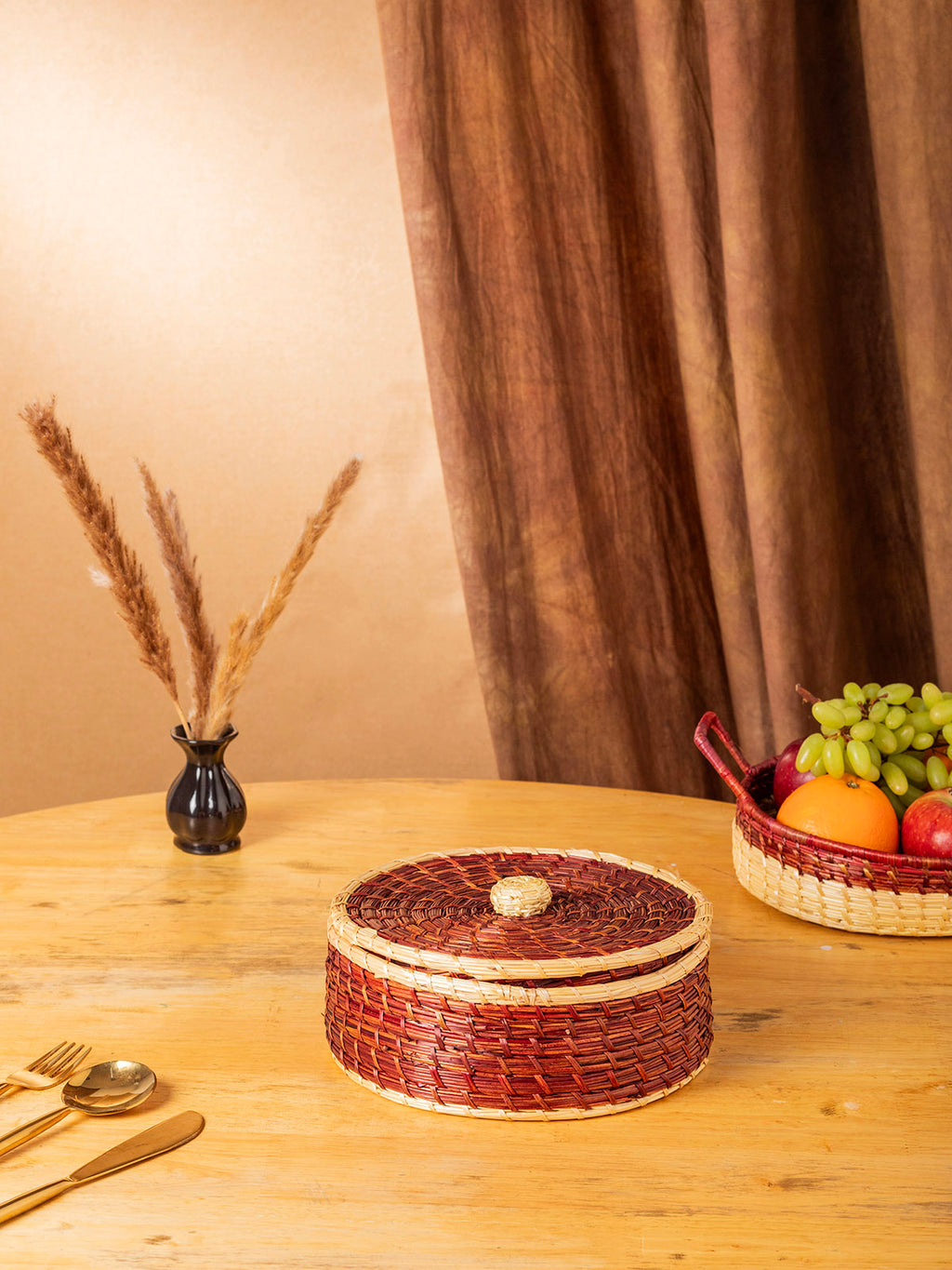 Handcrafted Sikki Grass Roti Box - Elegant & Eco-Friendly – Flourish