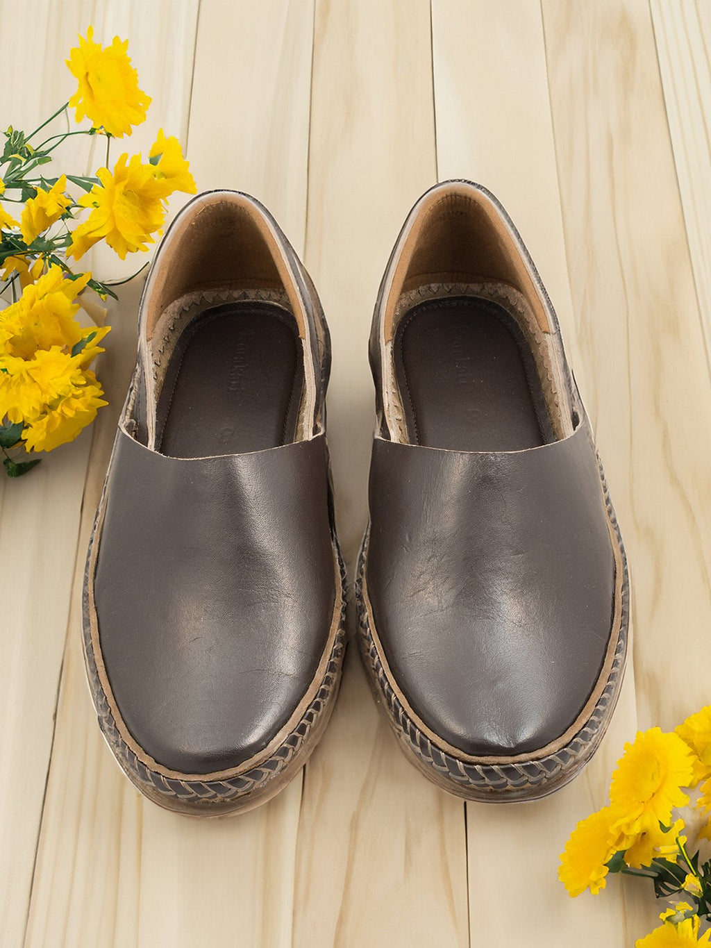 Coco Slip On Kolhapuri Shoes – Flourish