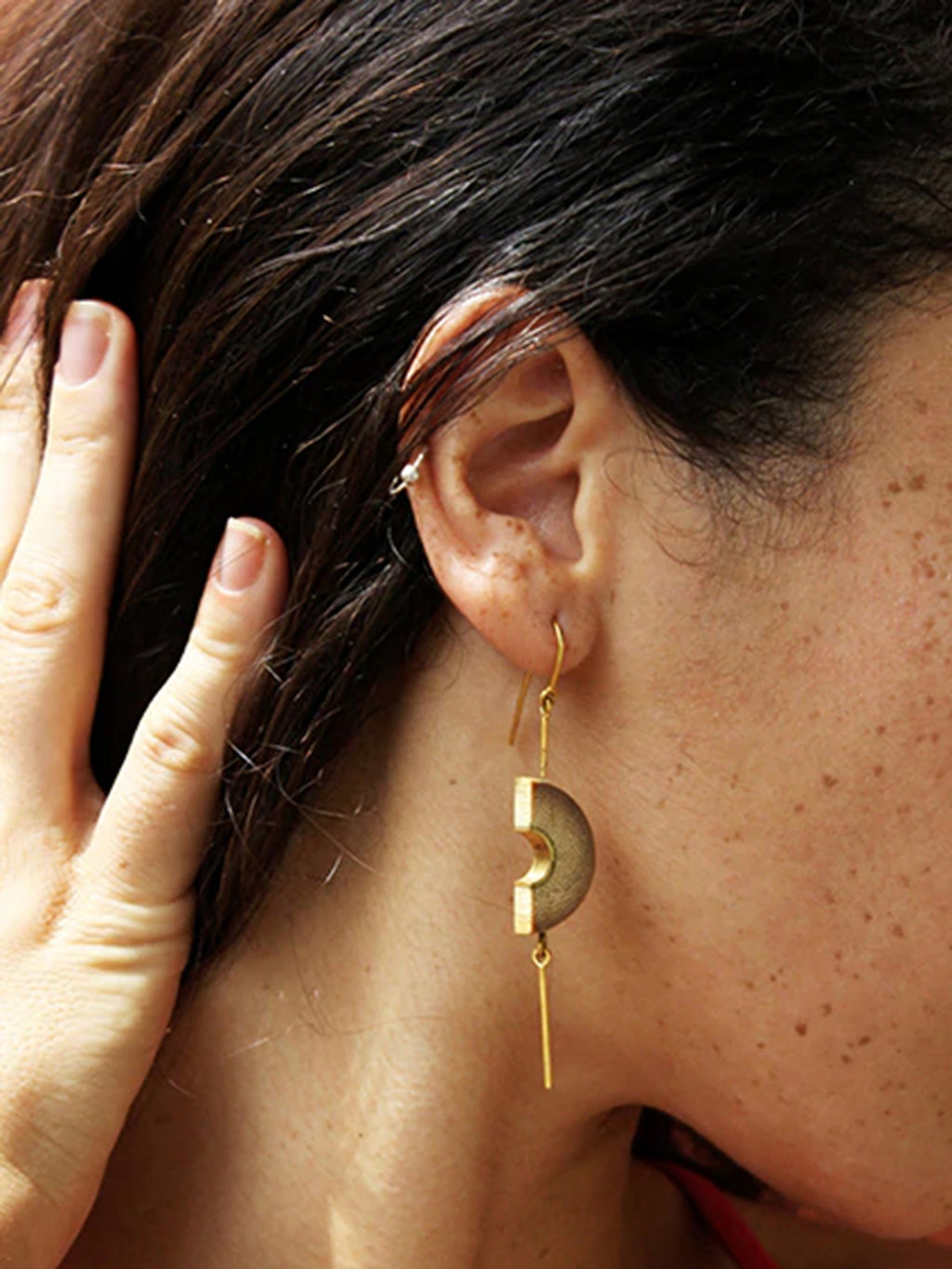 Buy MUSKAAN Gold Dangle Arc - Flourish