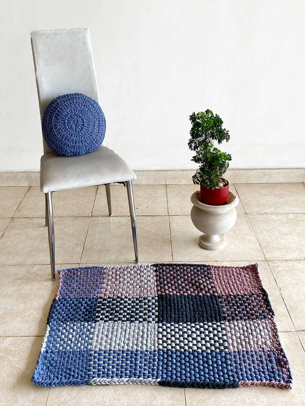Buy Rectangular Rug Blue-Onion-Charcoal-Grey - Flourish